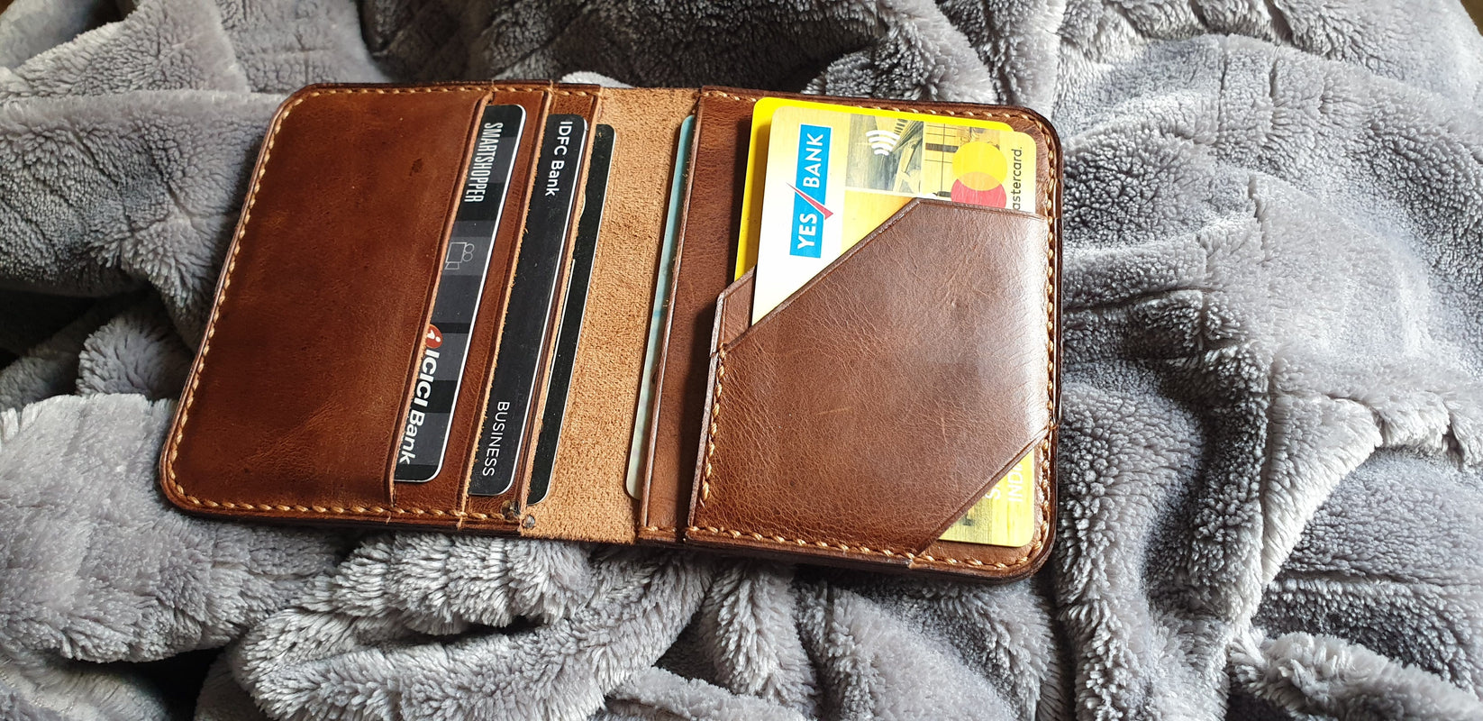 Handmade leather card wallet - Cherry red - Indianleathercraft