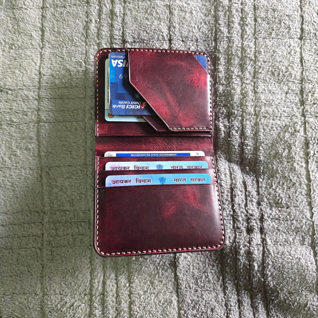 Handmade leather card wallet - Ox blood red - Indianleathercraft
