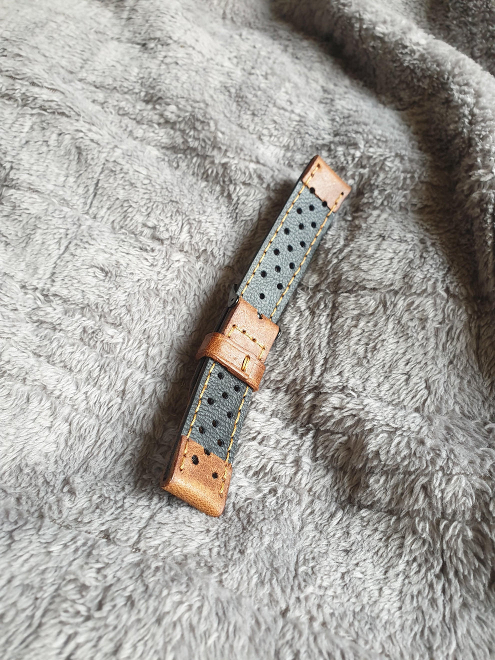 Handmade brown leather rally strap - 20mm - Indianleathercraft