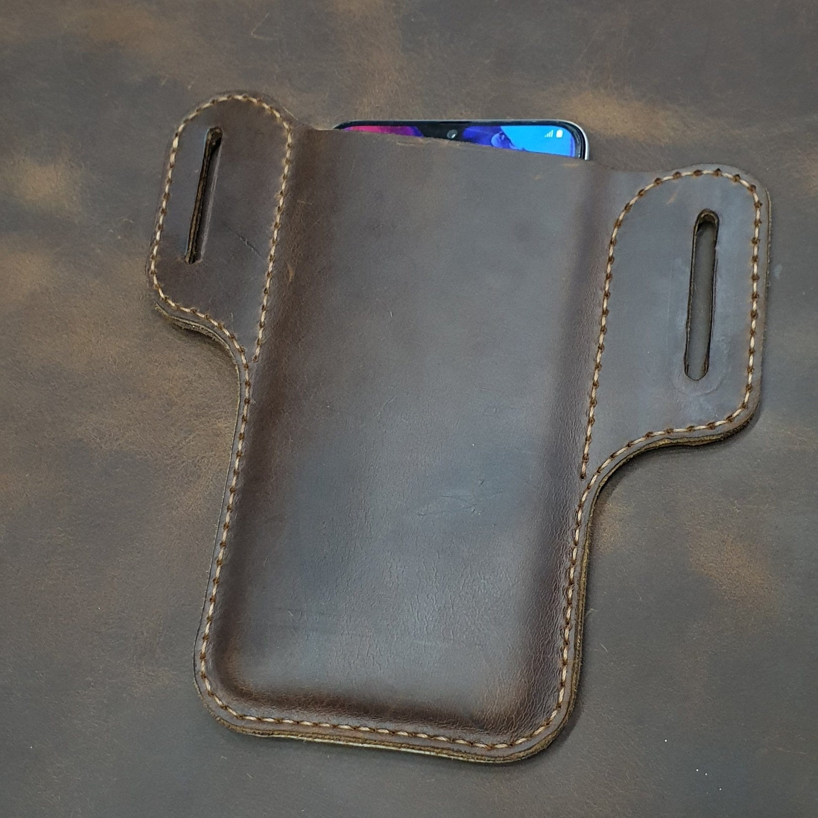 Handmade leather phone case with belt loop | indianleathercraft ...